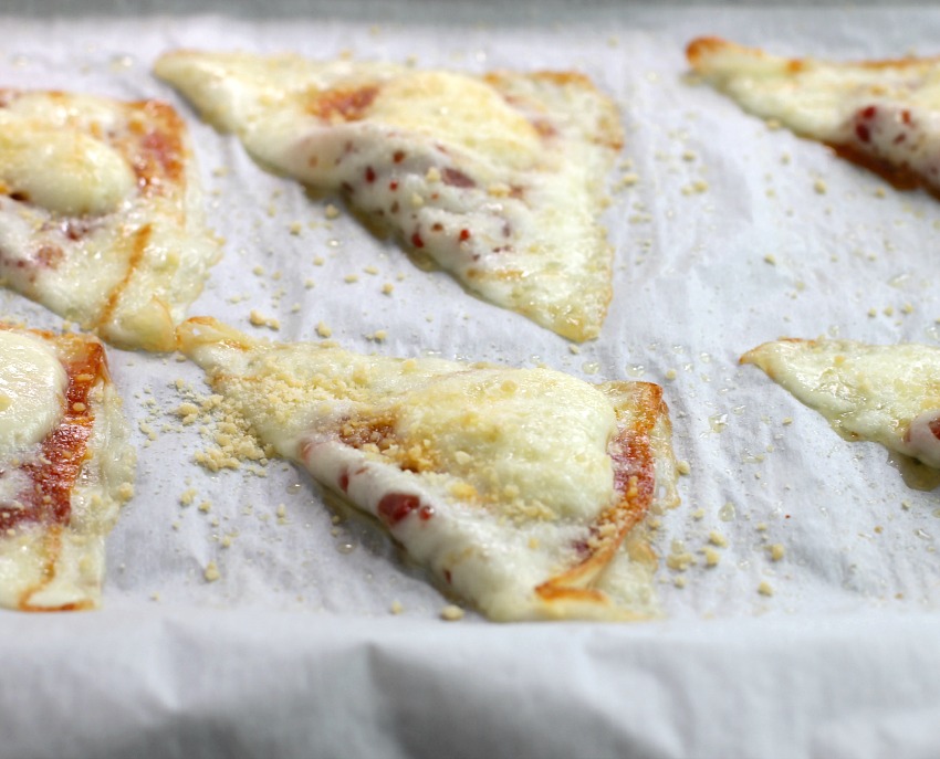 Easy Keto Pizza Turnovers - Beauty and the Foodie